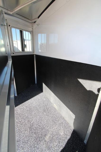 NEW Exiss Horse Trailer for Sale - Horse Trailers Galore