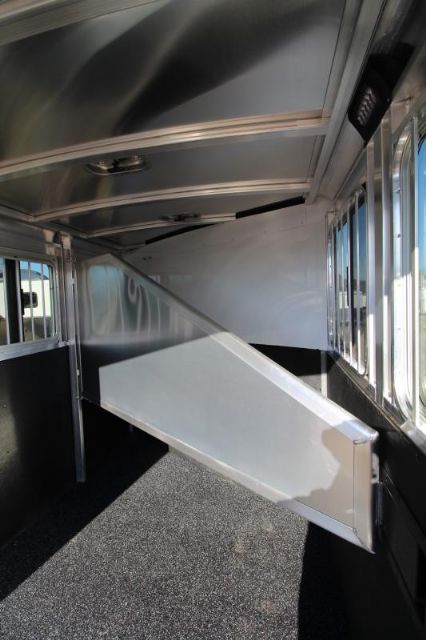 NEW Exiss Horse Trailer for Sale - Horse Trailers Galore